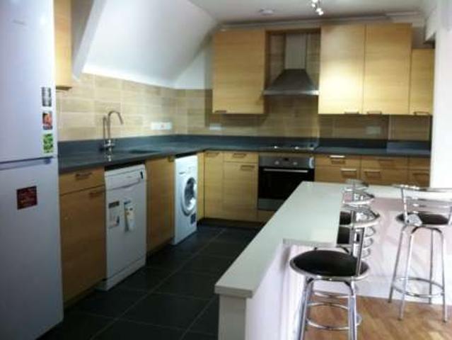 7 Bedroom Flat