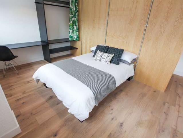 7 Bedroom Flat