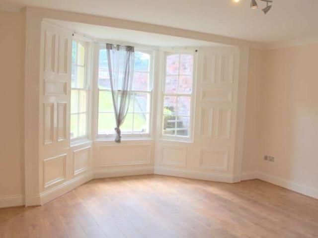 7 Bedroom Flat