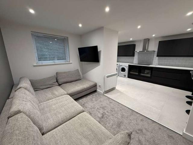 7 Bedroom Flat