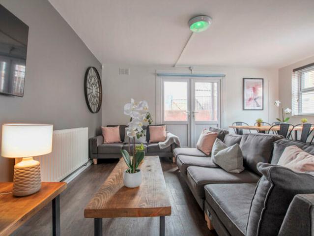 7 Bedroom Flat To Rent In Church Street, Nottingham, NG7