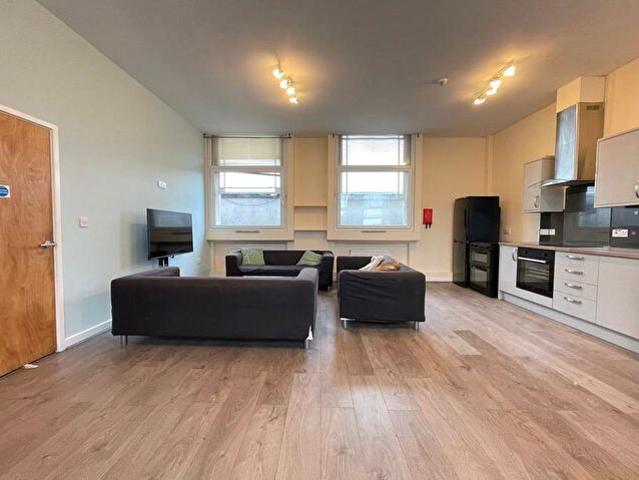 7 Bedroom Flat To Rent In South Parade, Nottingham City Centre, NG1