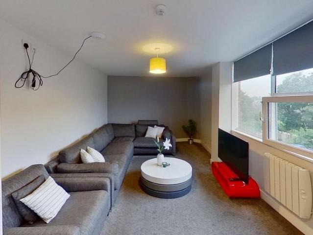 7 bedroom flat to rent