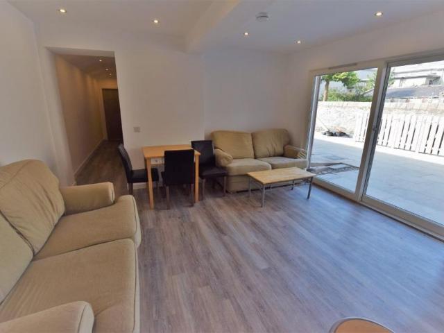 7 bedroom flat to rent