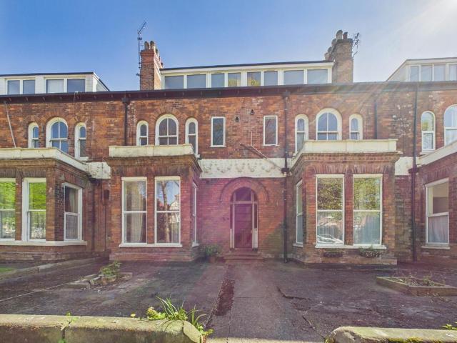 7 bedroom flat for sale