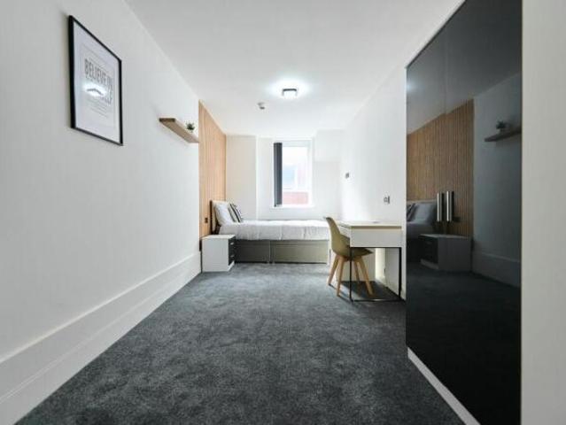 7 bedroom flat for rent in 122 Queens Street, Sheffield, S1