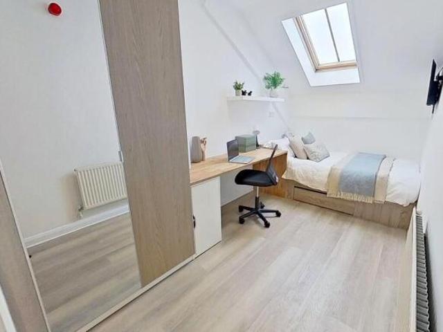 5 bedroom flat for rent in 162d, Mansfield Road, Nottingham, NG1 3HW, NG1