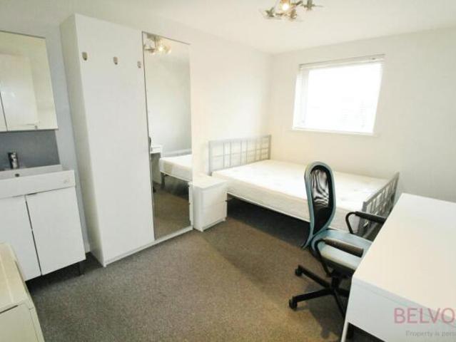 7 bedroom flat for rent in Barrique Road, Dunkirk, Nottingham, NG7