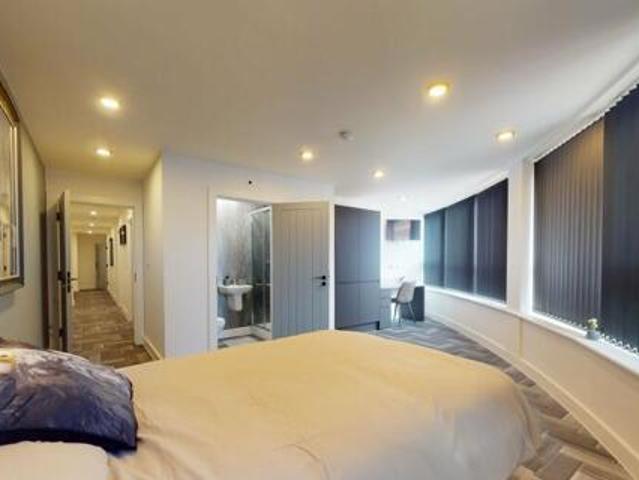 7 Bedroom Flat For Rent In High Road