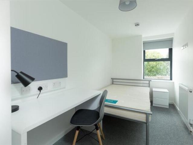 7 bedroom flat for rent in St Martins House, Wellsway, Bath, BA2