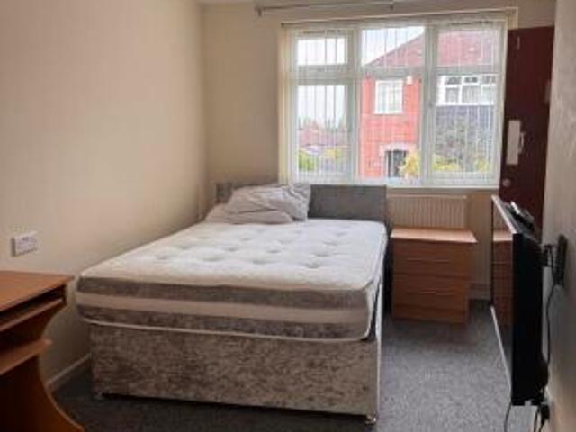 7 bedroom flat for rent in Stafford Street, Stoke on Trent, ST1