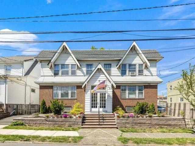 7 bedroom, Kearny NJ 07032 104568898