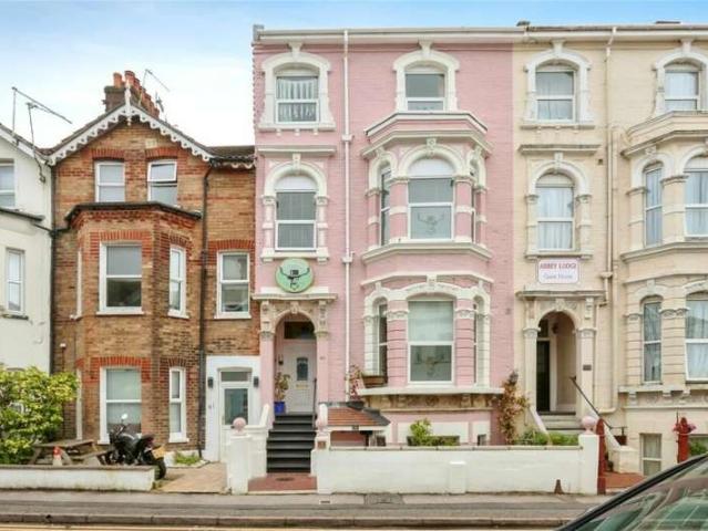 7 Bedroom Hotel Commercial