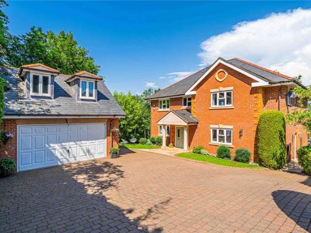 7 Bedroom House
