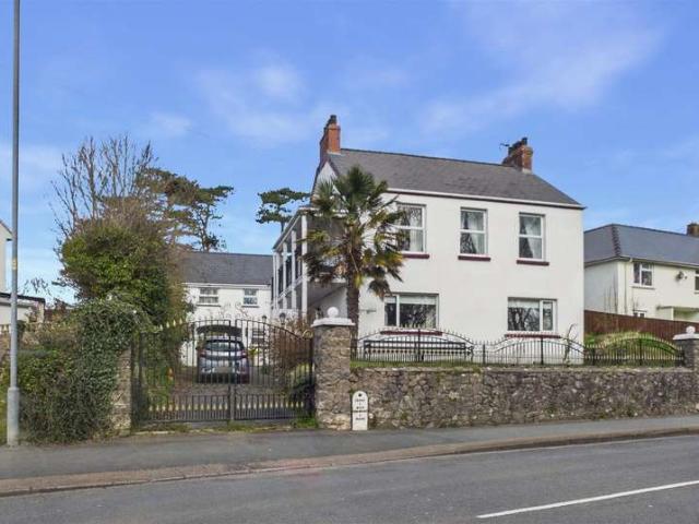 7 Bedroom House