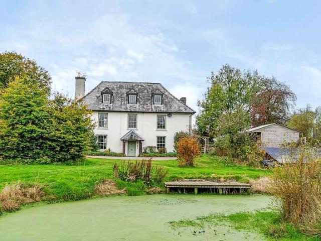 7 Bedroom House