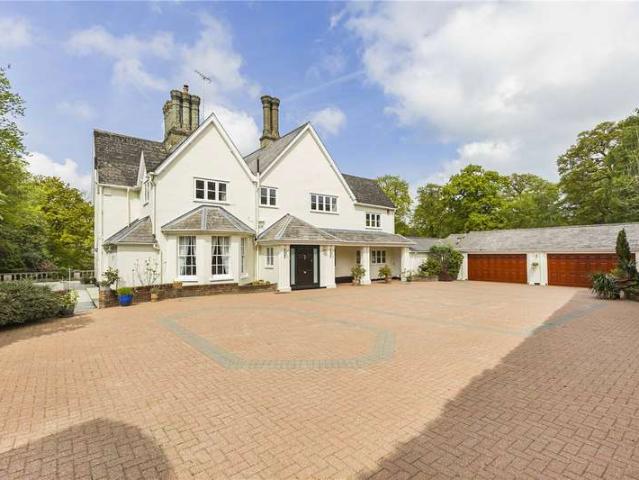 7 Bedroom House