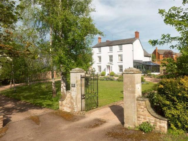 7 Bedroom House
