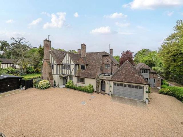 7 Bedroom House