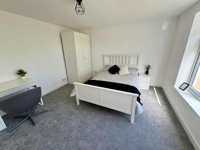 7 Bedroom House
