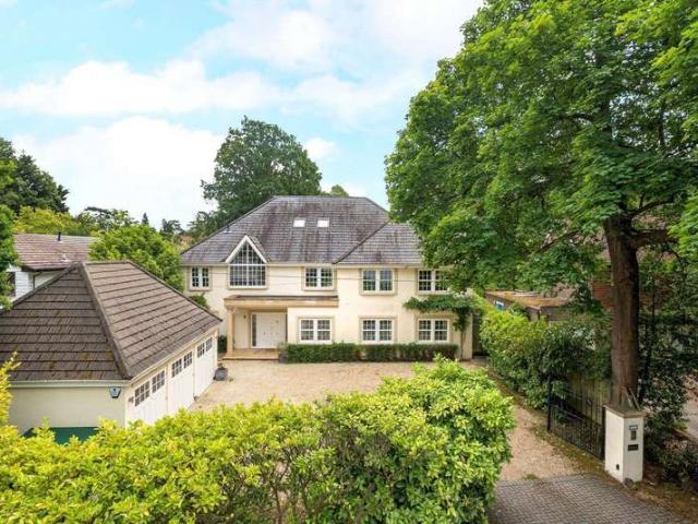 7 Bedroom House