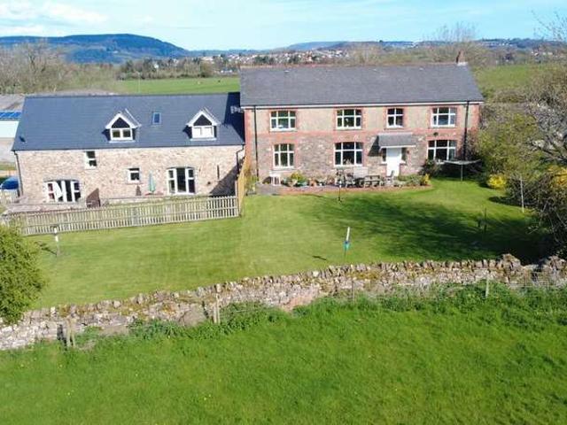 7 Bedroom House