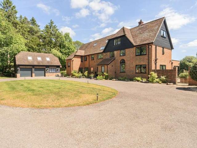7 Bedroom House