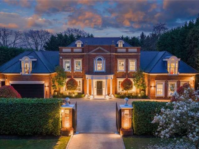 7 Bedroom House