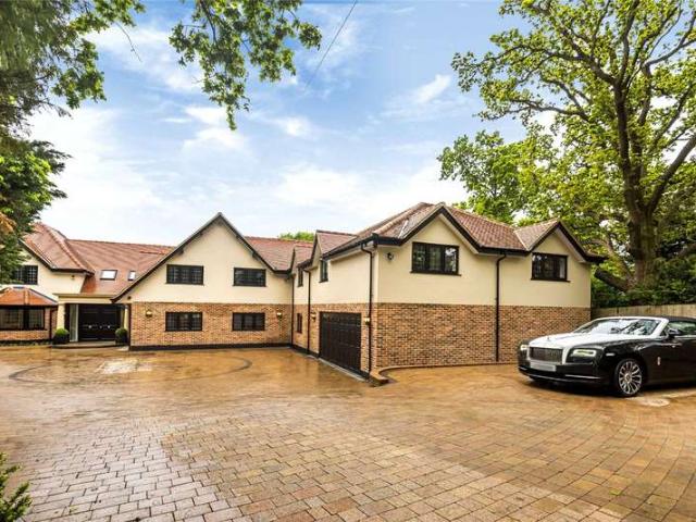 7 Bedroom House