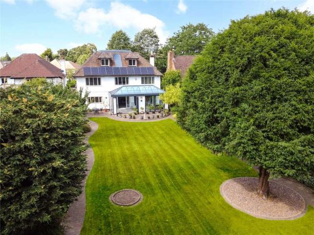 7 Bedroom House