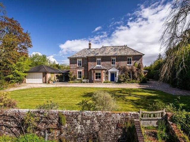 7 Bedroom House Cold Ash West Berkshire 101231836