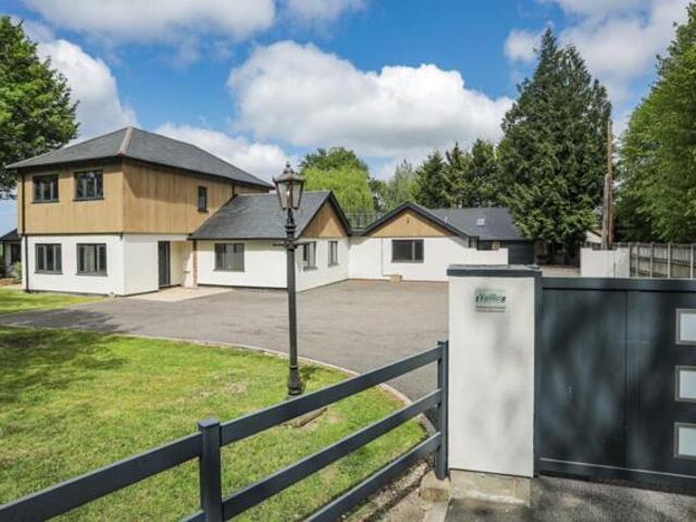 7 Bedroom House Canterbury Kent LS98834506