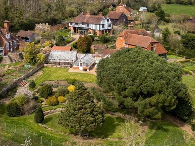 7 Bedroom House Cranbrook Kent 101200173