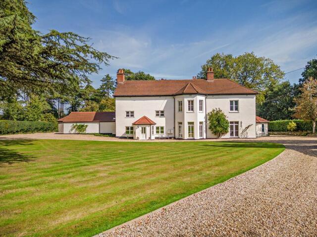 7 Bedroom House Cullompton Devon LS99029514