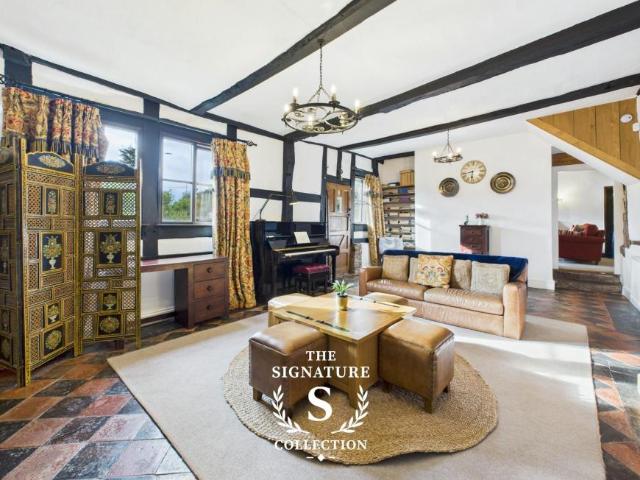 7 Bedroom House Ashperton Ashperton LS95847324