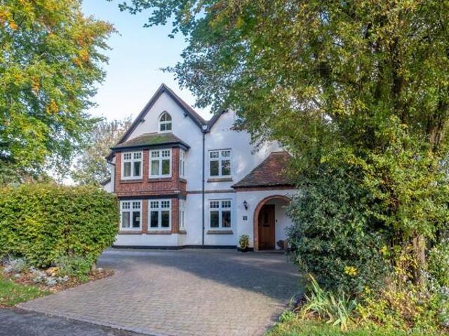 7 Bedroom House Buckinghamshire Buckinghamshire 98766101