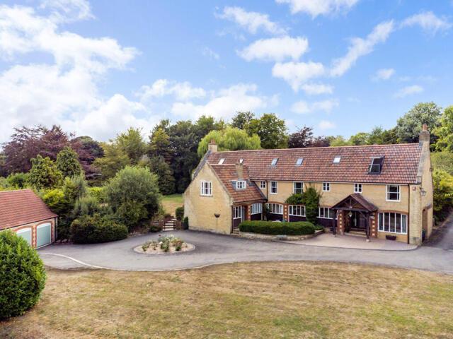 7 Bedroom House Gillingham Dorset LS100988074