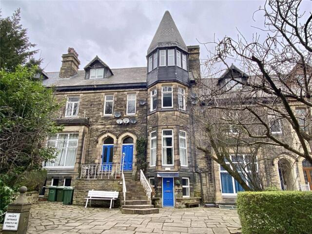 7 Bedroom House Dewsbury Kirklees 98503812