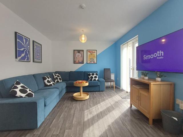 7 Bedroom House Dunkirk East Midlands 98919319