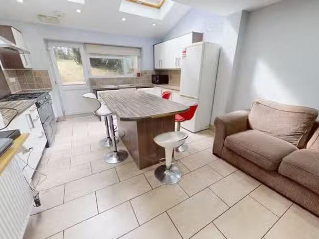 7 bedroom house for rent in 128 Heeley Road, Selly Oak, Birmin.
