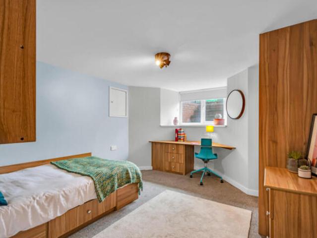 7 bedroom house for rent in CARDIGAN ROAD, Leeds, LS6