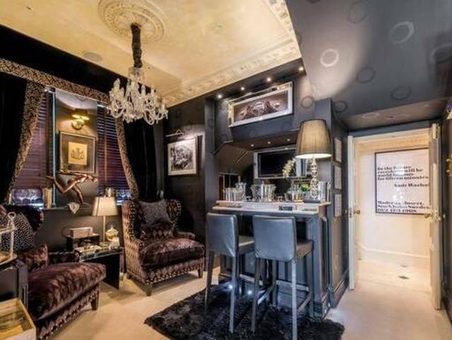 7 bedroom house for rent in Frognal Hampstead London NW3