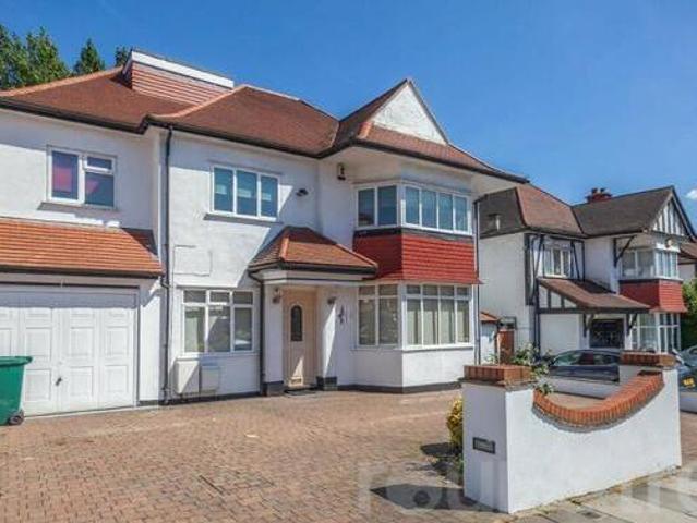 7 Bedroom House For Rent In Hendon