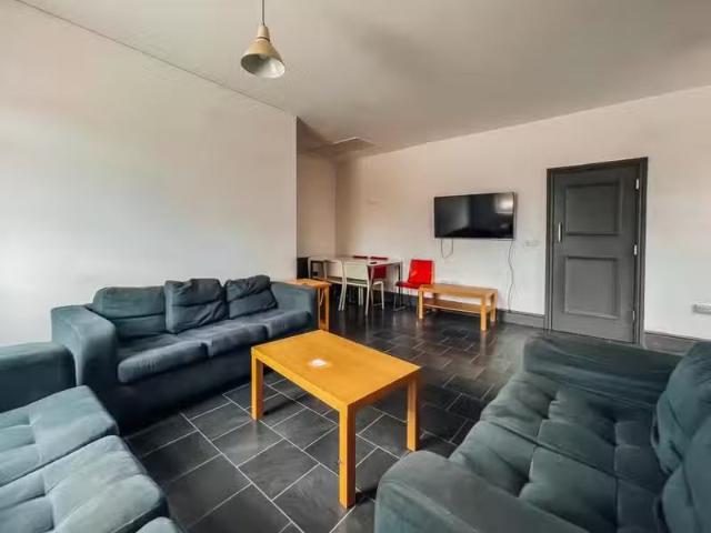 7 bedroom house for rent in High Street, Loughborough, LE11