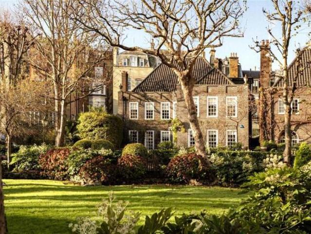 7 bedroom house for rent in Hyde Park Gate, South Kensington, SW7