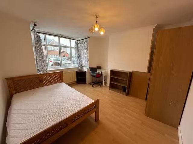7 bedroom house for rent in Mortimer Road, Bristol, BS34