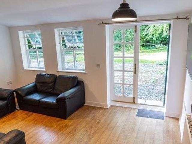 7 bedroom house for rent in Schuster Road Manchester M14
