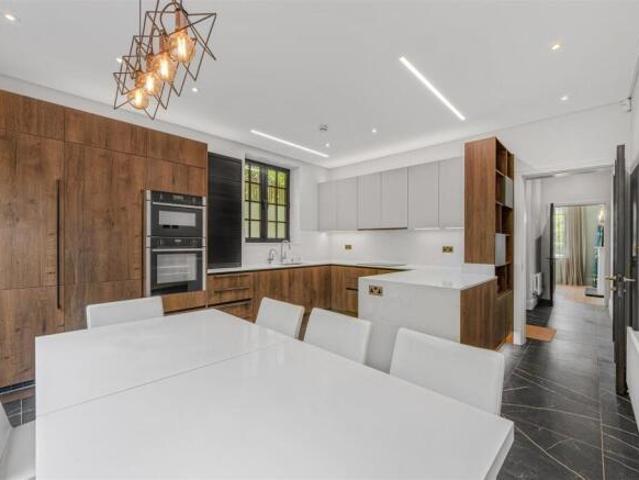7 bedroom house for rent in Redington Road, Hampstead, NW3