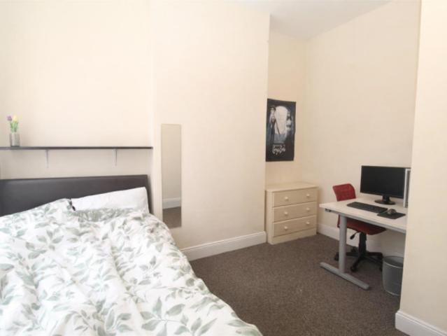 7 bedroom house for rent in Ruthin Gardens, Cathays, Cardiff, CF24 4AU, CF24