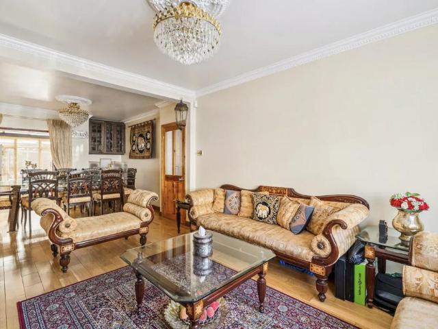 7 bedroom house for sale